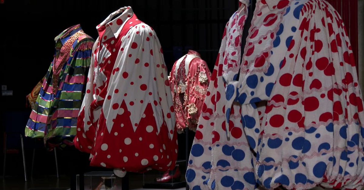 Una exposició recorre els lligams de Miguel de Molina amb València - À Punt