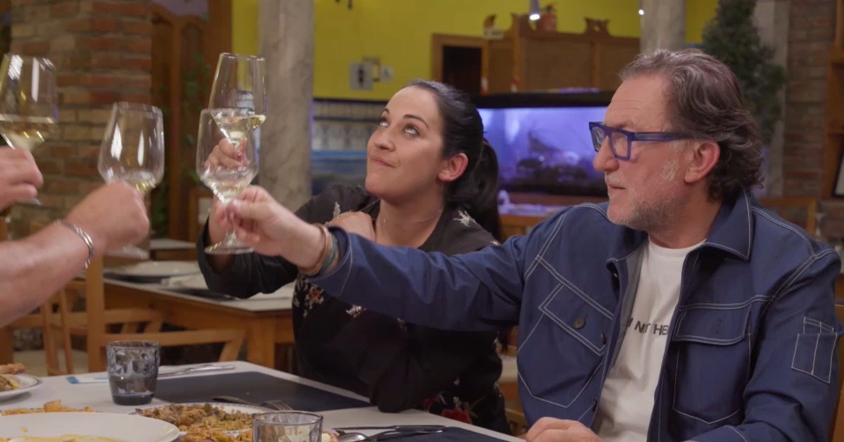 Elena, la concursant de 'Cartes en joc' que fa 14 anys que no menja una ...