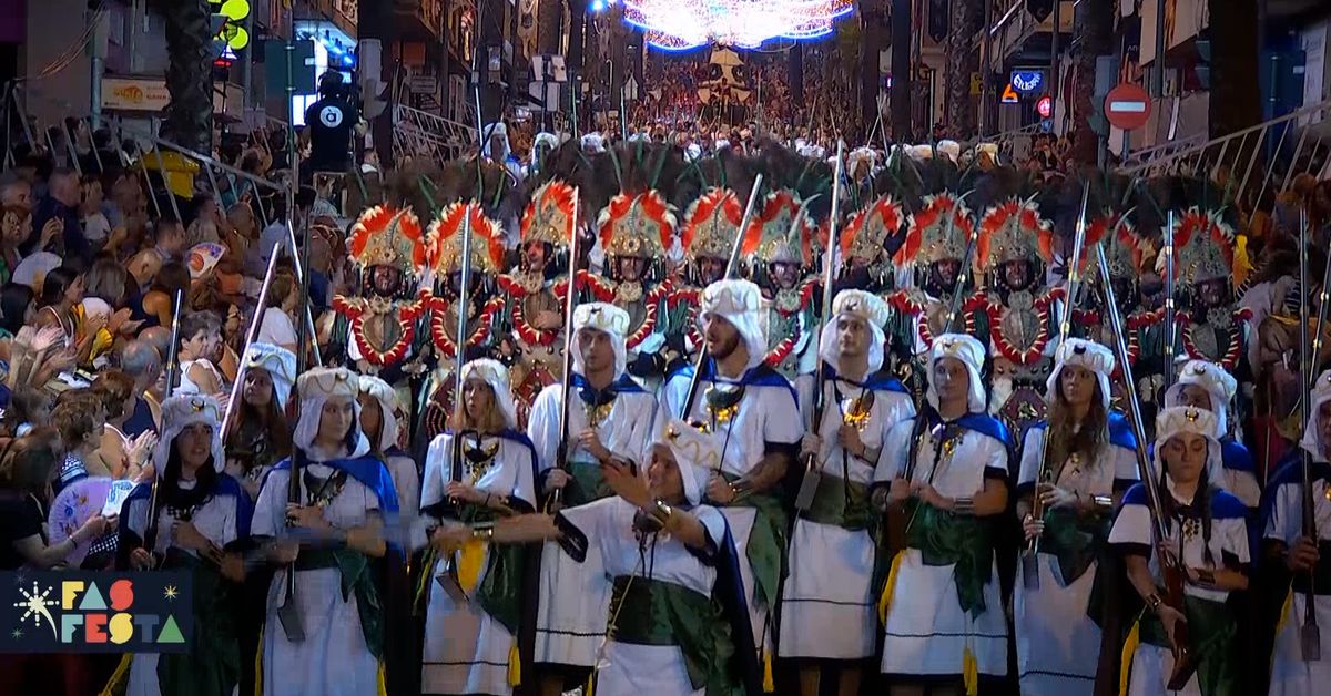 L’espectacularitat de l’entrada mora i cristiana d’Ontinyent - À Punt