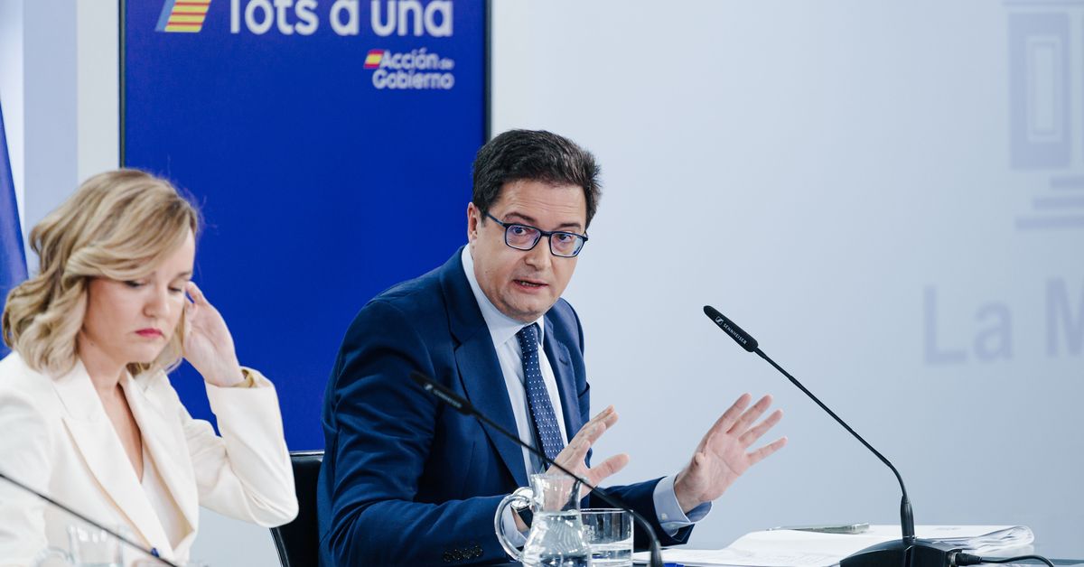 El govern espanyol aprova pujades salarials per a funcionaris del 2,5% ...